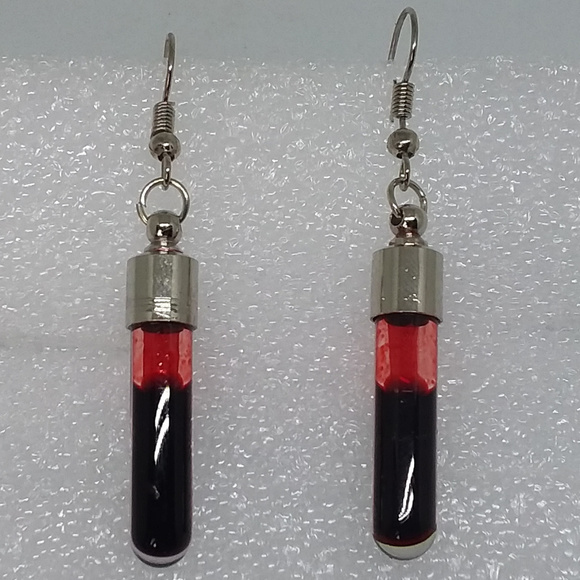 Luny's Emporium | Jewelry | 2pcs 32mm Glass Vial Tube Blood Earrings ...